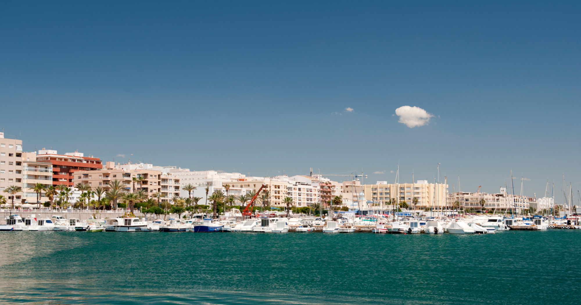 Garrucha: coast, port, and properties in Almería